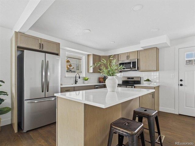 1372 Zenobia St, Denver, CO 80204