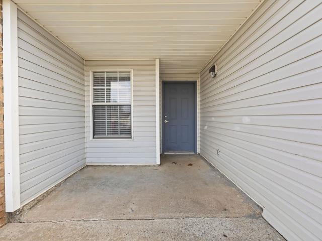 1372 & 1374 N Chickadee Avenue