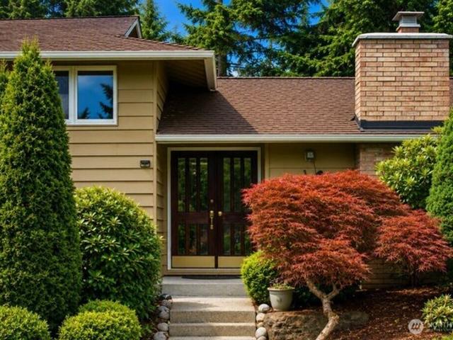 13730 SE 20th St, Bellevue, WA 98005