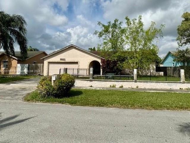 13731 SW 284th St, Homestead, FL 33033
