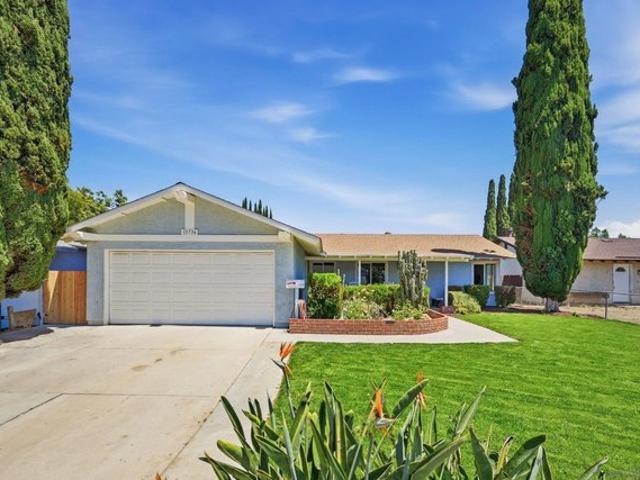 13736 Woodgate Pl, Poway, CA 92064