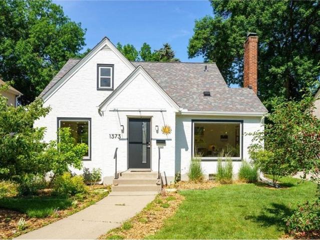 1373 Avon St N, Saint Paul, MN 55117