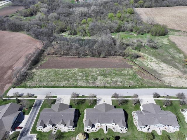 1373 Eastwind Ln, Unit LT3, Fond du Lac, WI 54937 | MLS #1930 | Compass