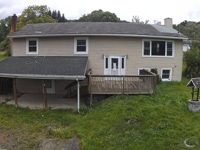 1373 Round Top Rd, Athens, PA 18810