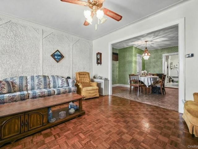137 3 th Street