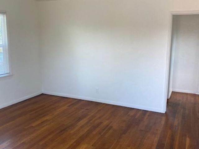 137.200 2315 TERRACE WAY 1 Bedroom Apartment for Rent at 2315 Terrace Way, Bakersfield, CA 93304 Benton Park