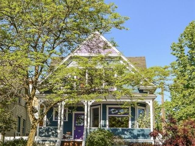 137 23rd Ave E, Seattle, WA 98112