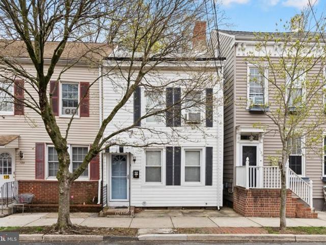 137 2nd St, Bordentown, NJ 08505