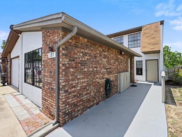 137 5th Ave, Shalimar, FL 32579