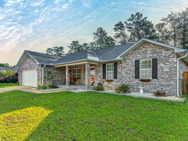 137 Conquest Ave, Crestview, FL 32536