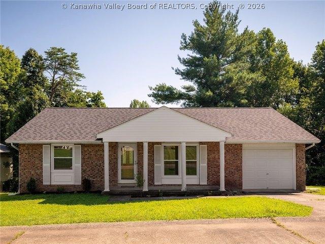 137 Cambridge Dr, Culloden, WV 25510