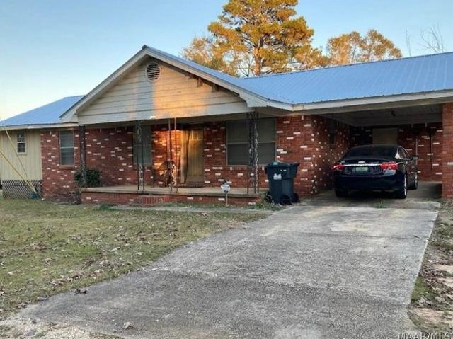 137 Carter Dr, Grove Hill, AL 36451