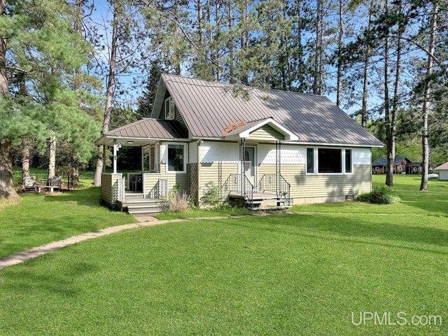 137 Caspian Cutoff Rd, Iron River, MI 49935