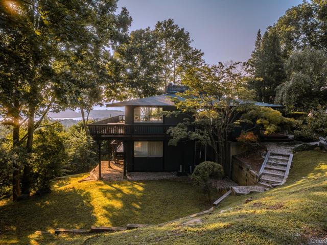 137 Cedar Lane