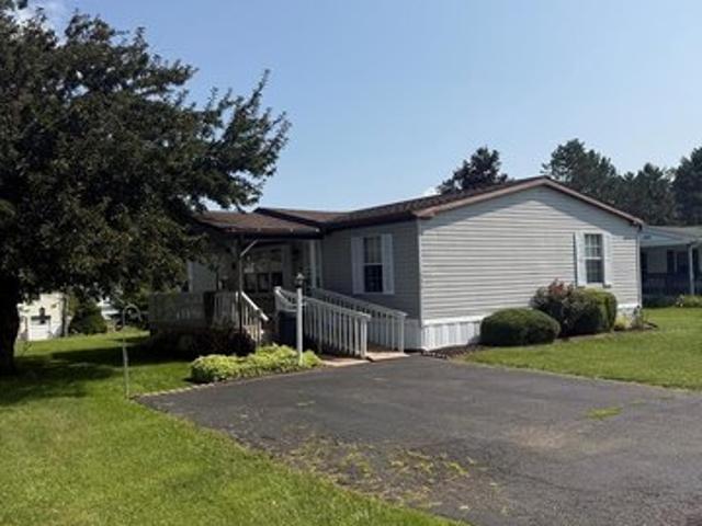 137 Cessna St, Sayre, PA 18840