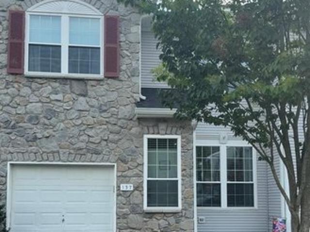 137 Chaps Ln, West Chester, PA 19382