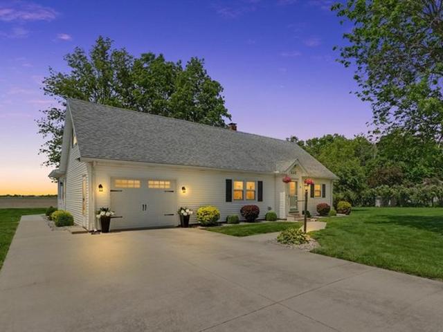 137 Chippewa Dr, Loda, IL 60948