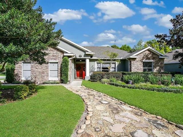 137 Crystal Oak Dr, Deland, FL 32720