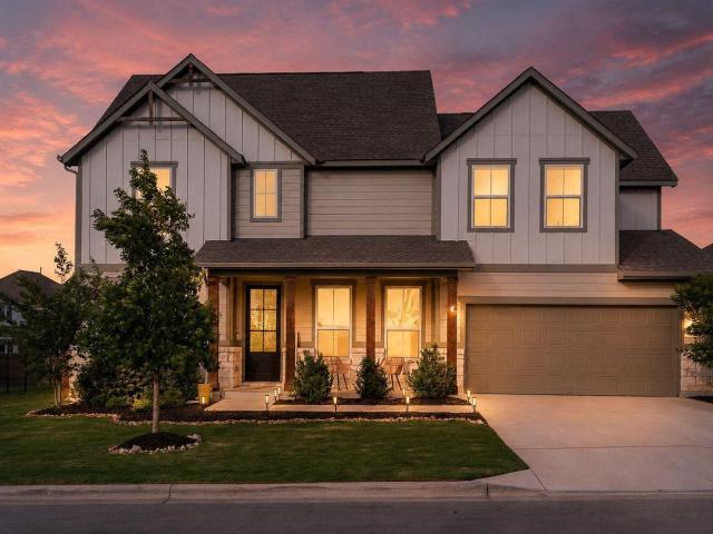 137 Crescent Moon Ct