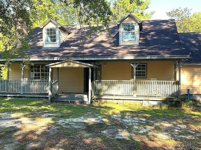 137 Adams Way, Defuniak Springs, FL 32435