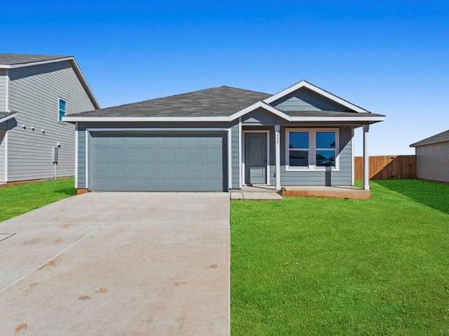 137 Alameda Dr, Fredericksburg, TX 78624