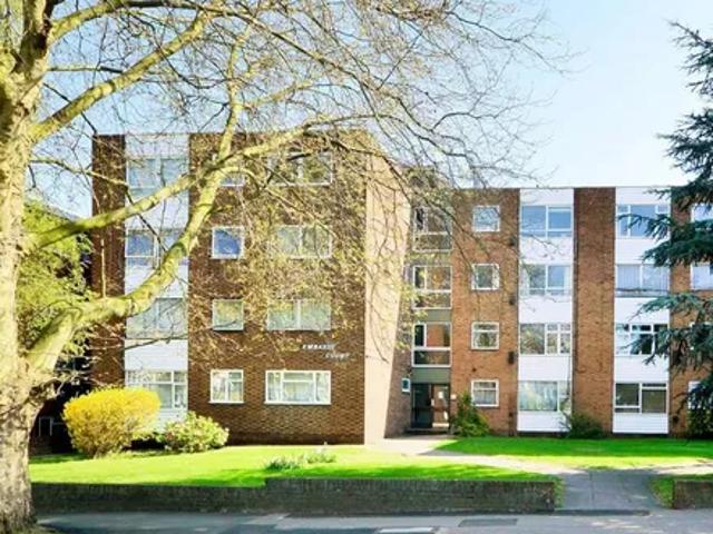 137 Bounds Green Road, London, N11 2DY, United Kingdom | 2 bed apartment for rent #138849995 | Rentberry
