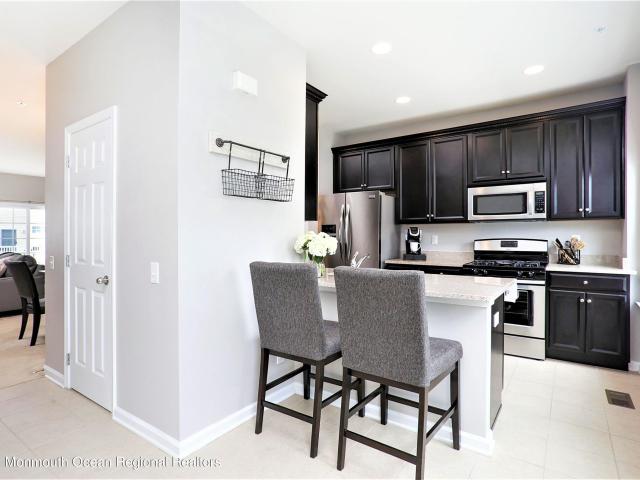 137 Beacon Lane Unit 605
