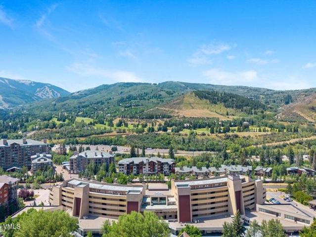 137 Benchmark Rd Apt 211, Avon, CO 81620