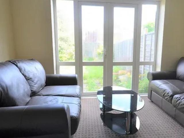 137 Gibbins Road, Metchley, B29 6PW, United Kingdom | 5 bed house for rent #134298144 | Rentberry