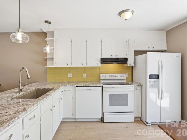 137 Glenwood Drive # D