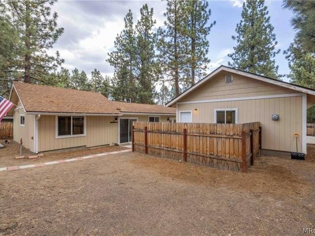137 E Barker Blvd, Big Bear City, CA 92314