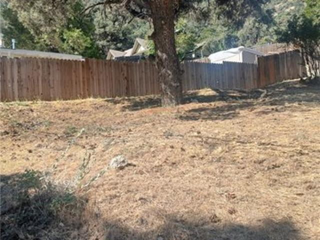 137 E End Dr, Frazier Park, CA 93225