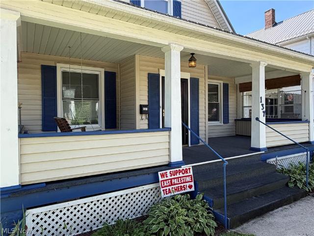 137 E North Avenue
