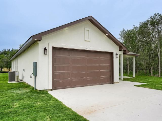 137 E Pauwela Ln