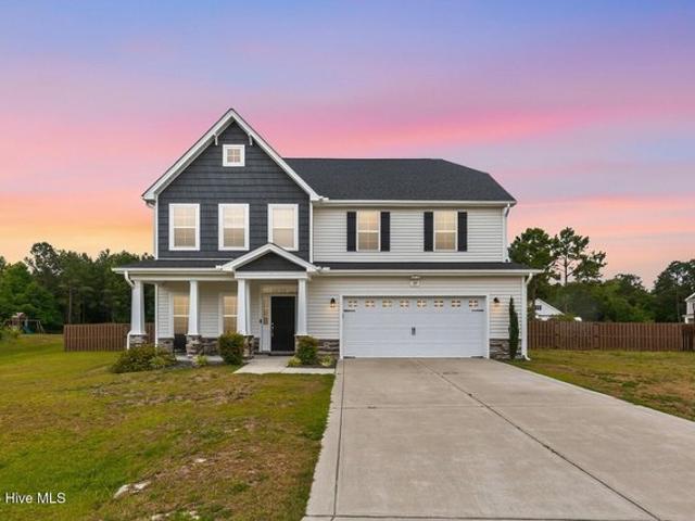 137 Evergreen Forest Dr, Sneads Ferry, NC 28460
