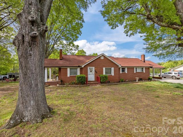 137 Foursquare Road