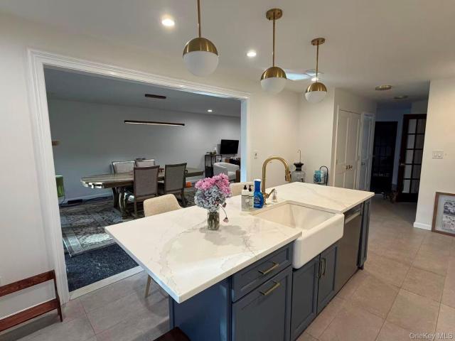 137 Foxwood Drive