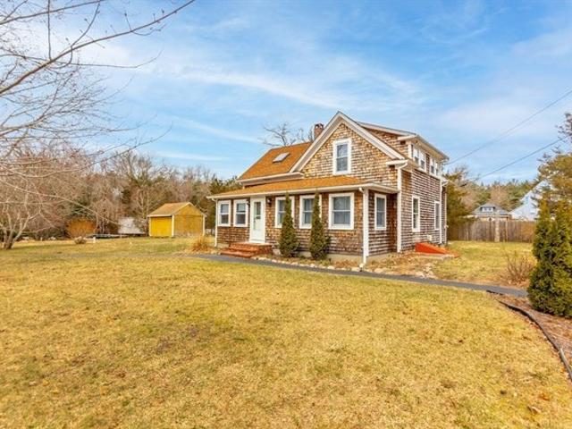 137 Fearing Hill Rd, Wareham, MA 02576
