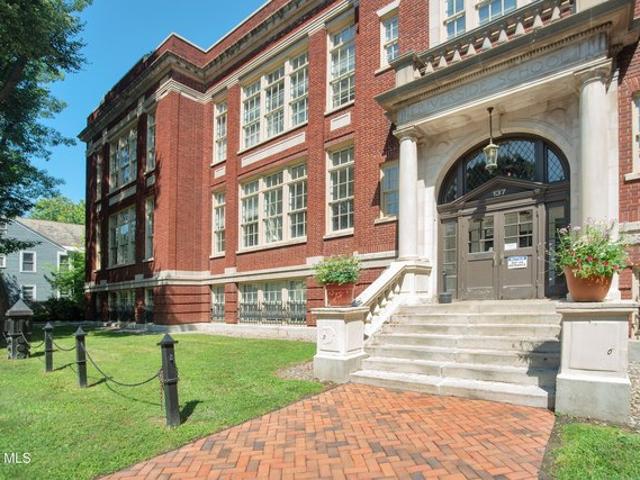 137 Front St Apt 203, Schenectady, NY 12305