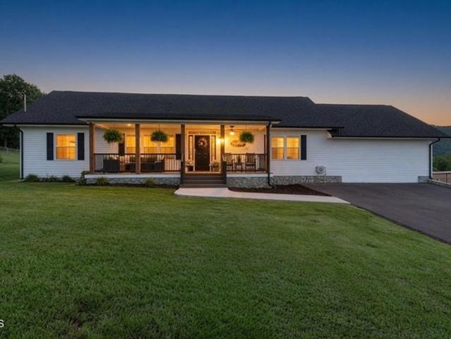 137 Kerns St, Erwin, TN 37650