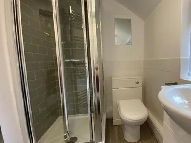 137 Heeley Road, Selly Oak, B29 6EJ, United Kingdom | Room for rent #136033994 | Rentberry