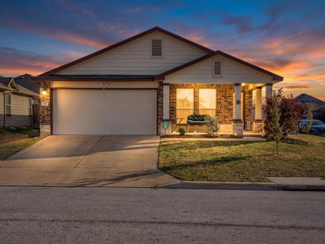 137 Hematite Ln