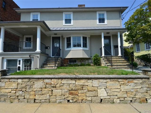 137 Hillside Pl, Eastchester, NY 10709