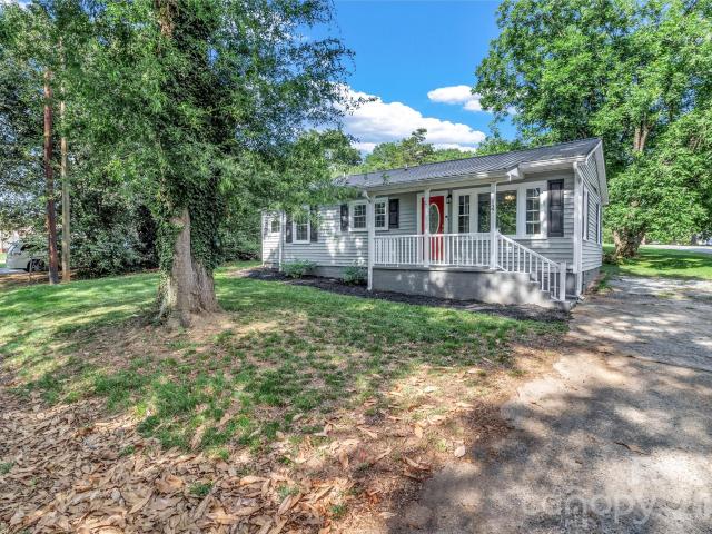137 J E Morrow Street