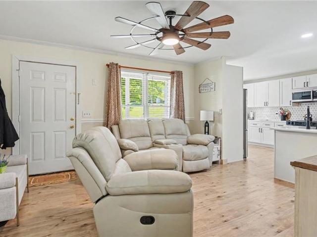 137 Oak Ridge Place