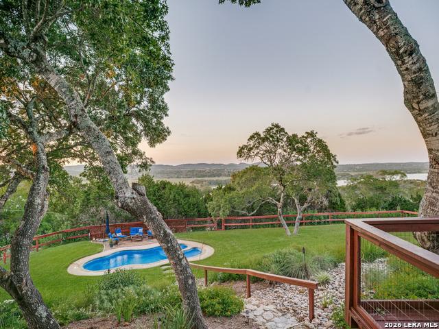 137 Lake View Dr