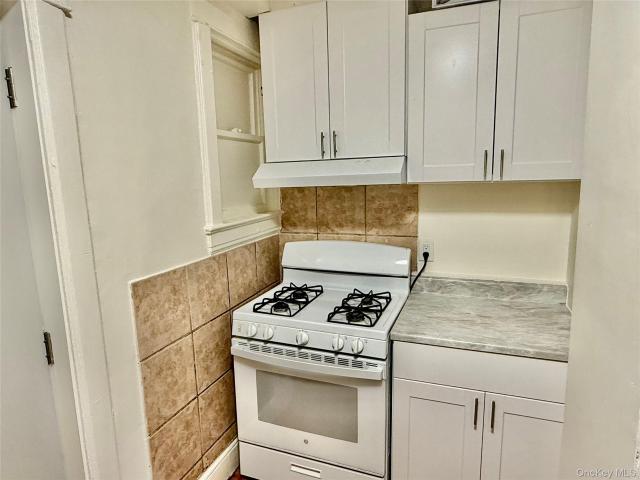 137 Lake Ave, Yonkers, NY 10703 | MLS #887641 | Compass