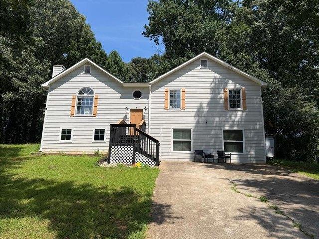137 Landing Ln, Powder Springs, GA 30127