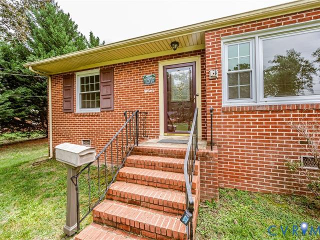 137 Lee Avenue