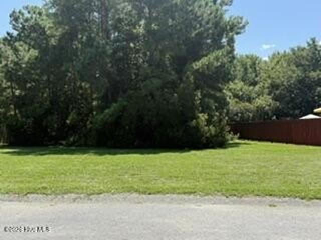 137 Lighthouse Dr Lot 16, Carolina Beach, NC 28428